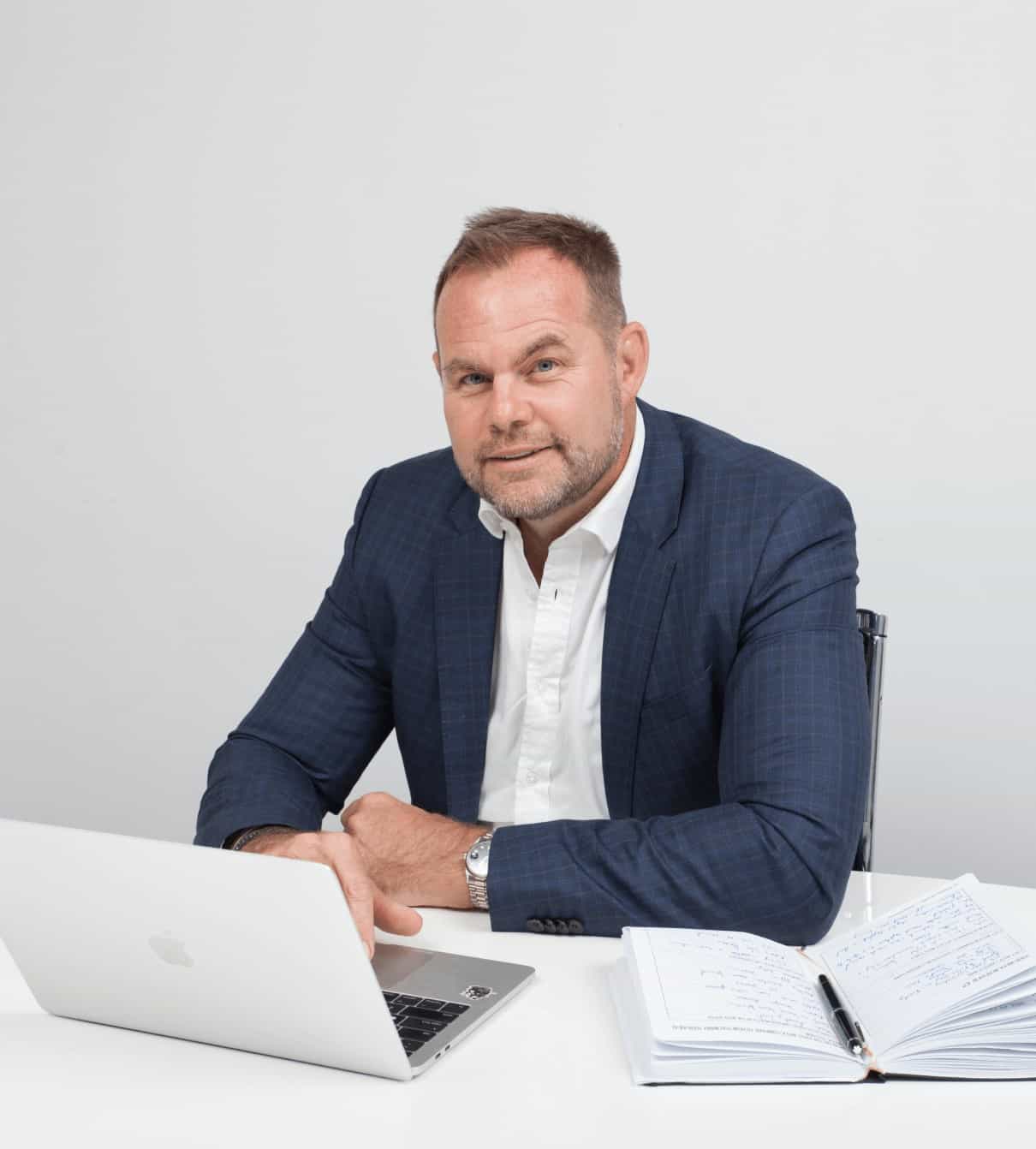 About - Andrew Baxter