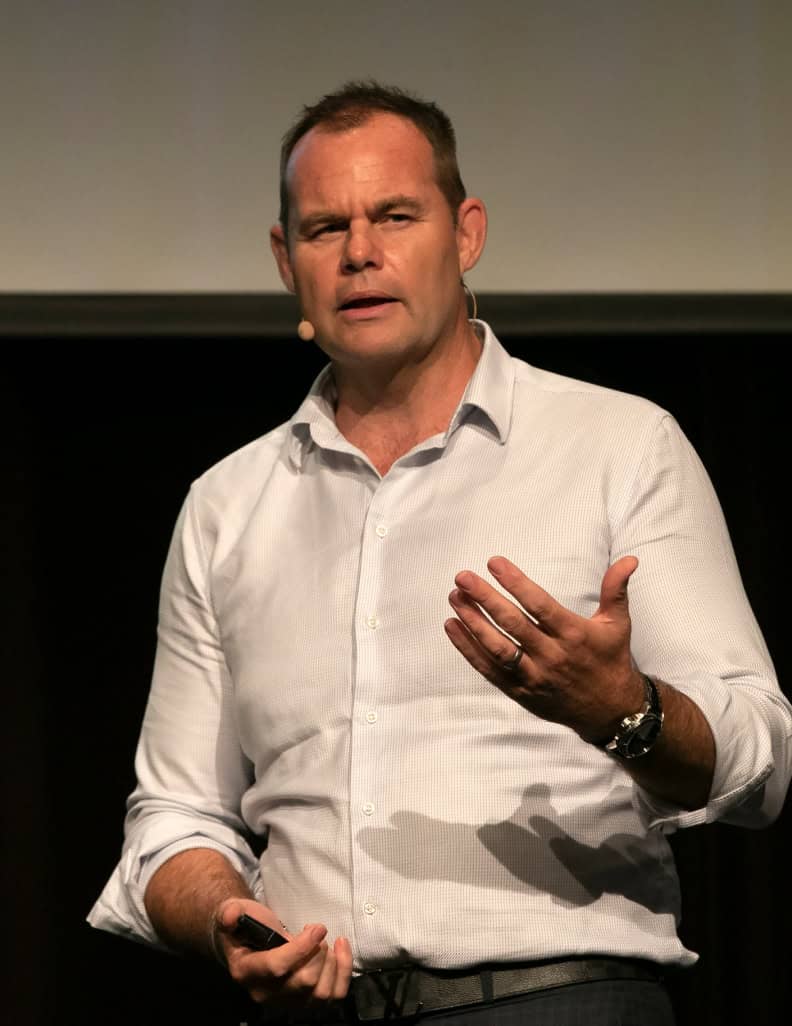 How a professional trader makes decisions and profits - Andrew Baxter